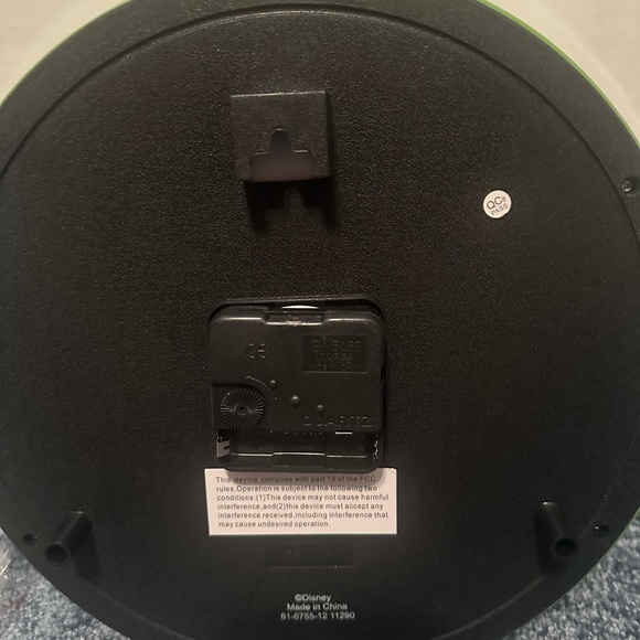 Disney | Wall Decor | Disney Goofy Backwards Wall Clock X10 New In Box ...